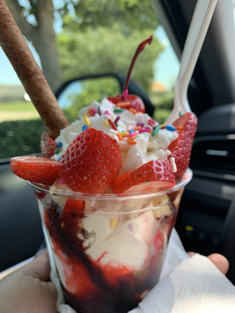 ICE BOX CREAMERY - 31 Photos - Ice Cream & Frozen Yogurt - 9570 ...