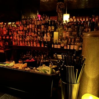 GREEN LADY LOUNGE - Updated February 2025 - 433 Photos & 543 Reviews ...