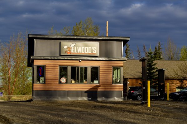 ELWOOD’S DRIVE THRU - Updated June 2025 - 22 Photos & 21 Reviews - 847 ...