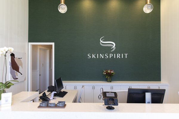 SKINSPIRIT - DENVER TECH CENTER - 10 Photos & 10 Reviews - 8000 E ...