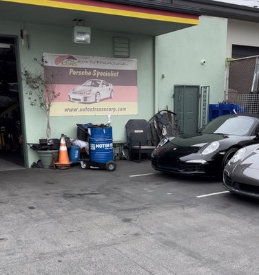 AUTO STRASSE - Updated January 2026 - 30 Photos & 110 Reviews - 729 ...