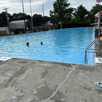LLOYD MEMORIAL POOL - Updated September 2025 - 11 Reviews - 51 Tremont ...