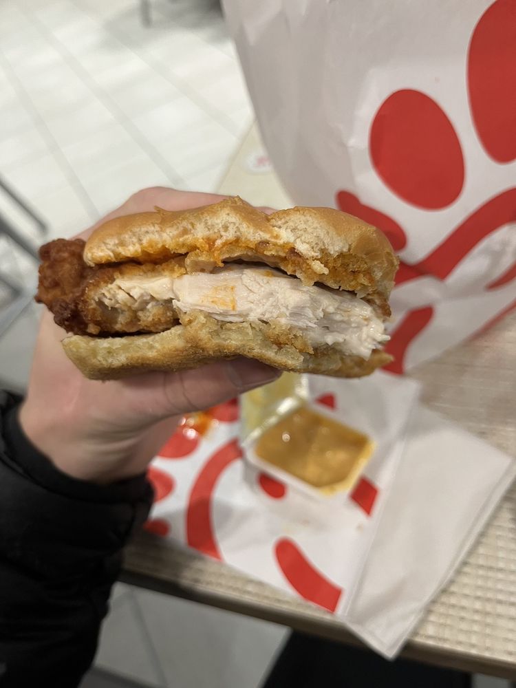 CHICK-FIL-A - Updated August 2025 - 30 Photos & 12 Reviews - 750 Post ...