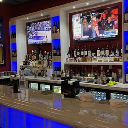 MONARCH BAR AND LOUNGE - Updated December 2025 - 43 Photos & 22 Reviews ...