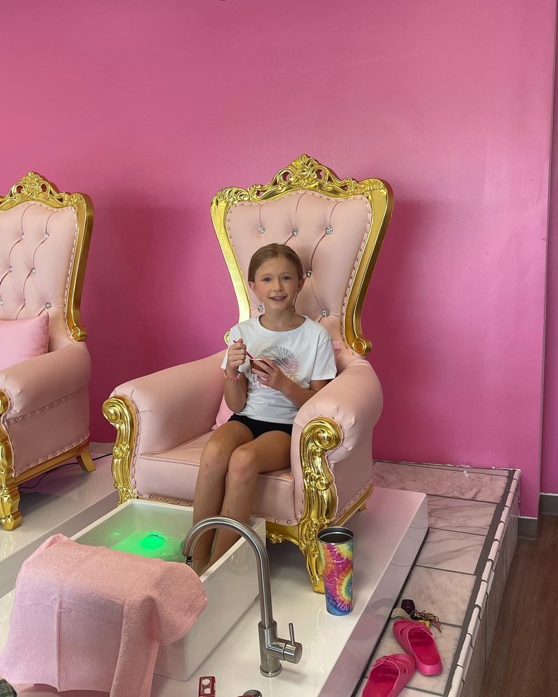 ROYALTY KIDS SPA - Updated July 2025 - 2180 N Causeway Blvd, Mandeville ...