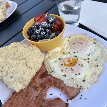 ATOMIC BISCUIT - Updated November 2025 - 137 Photos & 83 Reviews - 401 ...