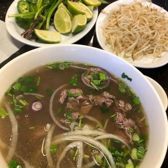 PHO 43 - Updated February 2025 - 1172 Photos & 875 Reviews - 2844 N ...