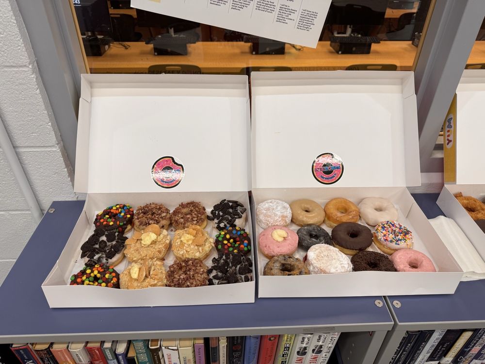 DIXIE HWY DONUTS - Updated January 2026 - 60 Photos & 30 Reviews - 6108 ...