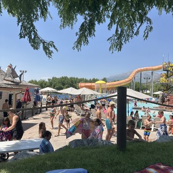 SPLASH SUMMIT WATERPARK - Updated November 2025 - 45 Photos & 54 ...