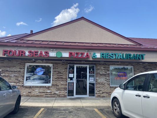FOUR SEAS PIZZA & RESTAURANT - Updated August 2025 - 24 Photos & 38 ...