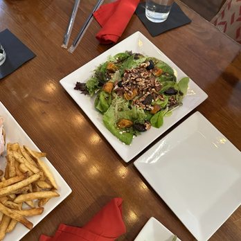 RED DOG BAR & BISTRO - Updated December 2025 - 22 Photos & 29 Reviews ...