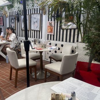 26 BEACH RESTAURANT - Updated May 2024 - 4811 Photos & 3510 Reviews ...