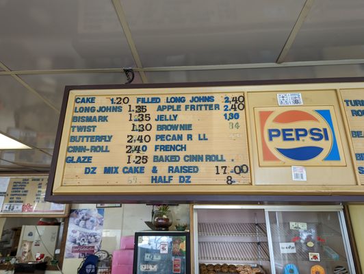 CAROL LEE DONUT SHOP - Updated June 2025 - 33 Photos & 74 Reviews ...