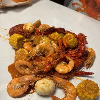 CRAWFISH & HOTPOT - Updated December 2024 - 104 Photos & 32 Reviews ...