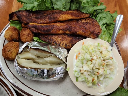 CATFISH CORNER - 31 Photos & 44 Reviews - Seafood - 1313 W Beauregard ...