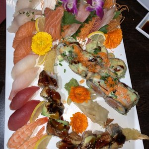 SAKURA - 239 Photos & 178 Reviews - Sushi Bars - 201 W Court St ...