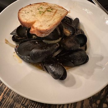 MAD CHEF KITCHEN AND BAR - 701 Photos & 421 Reviews - 11085 Resort Rd ...