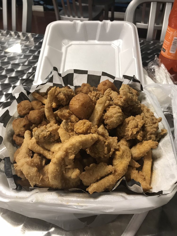 MUDBUGS - AT THE LOOP - 268 Photos & 168 Reviews - Seafood Markets ...