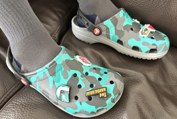 CROCS AT ALA MOANA SHOPPING CENTER - Updated October 2024 - 59 Photos ...