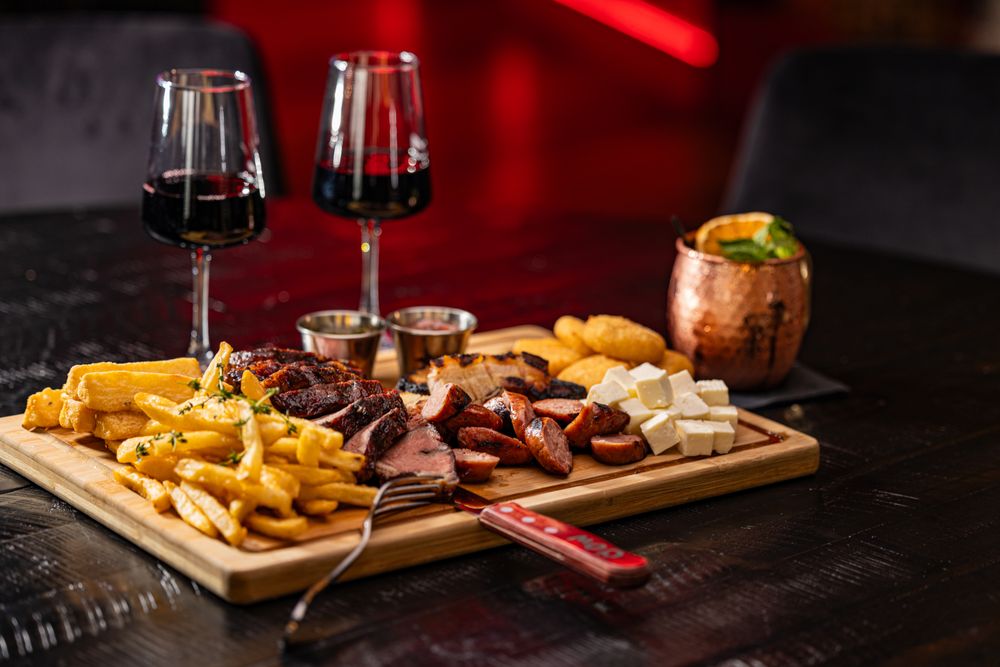 COW STEAKHOUSE - Updated July 2025 - 111 Photos & 55 Reviews - 1718 ...