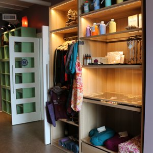 JAYBIRD STUDIO - Updated January 2026 - 776 Kingsway, Vancouver ...