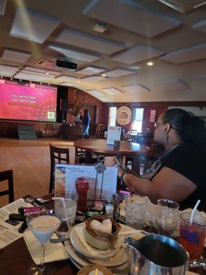 KNOX TRAIL INN - Updated December 2025 - 86 Photos & 69 Reviews - 1898 ...