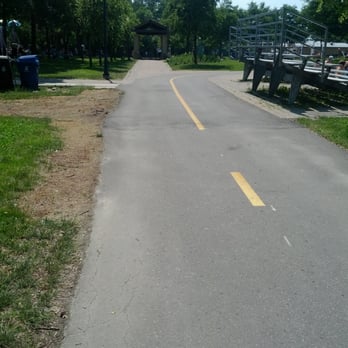 HENDON PARK - Updated October 2025 - 21 Photos - 40 Eldora Avenue ...