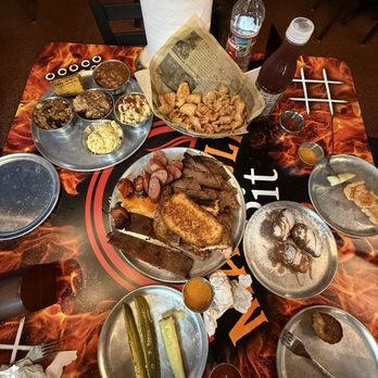 MAGNOLIA PIT - Updated December 2025 - 33 Photos & 34 Reviews - 729 ...