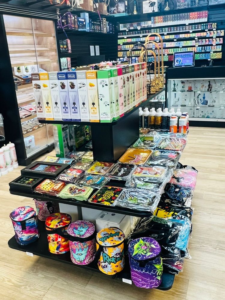 SMOKE FARM - Updated December 2025 - 20 Photos - 275 Wilmington West ...