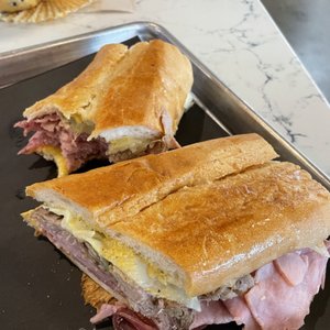 LA SEGUNDA BAKERY & CAFE - 720 Photos & 465 Reviews - 4015 W Kennedy ...