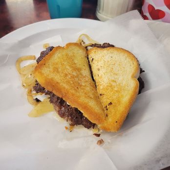 FLORISSANT CITY DINER - Updated December 2025 - 103 Photos & 86 Reviews ...