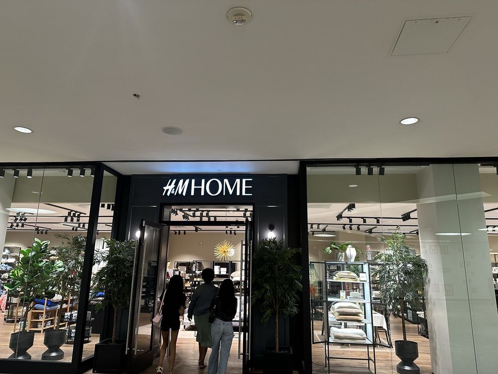 H&M - Updated September 2025 - 11 Photos & 14 Reviews - 13550 Dallas ...