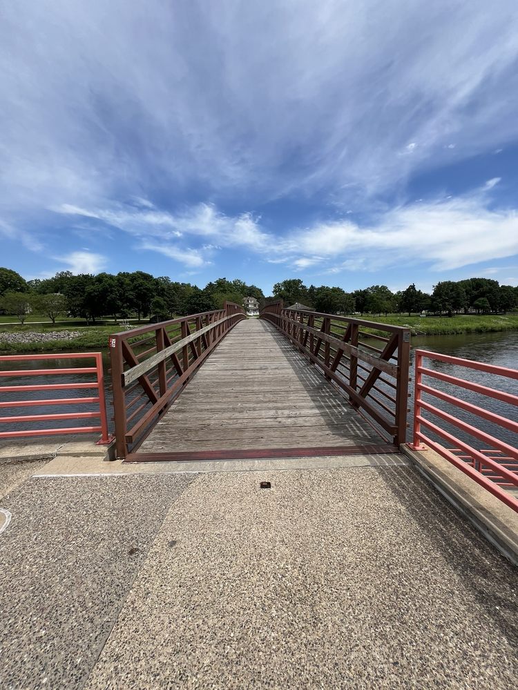 MAYO MEMORIAL PARK - Updated December 2025 - 24 Photos - 301 6th Ave SE ...