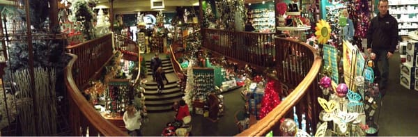 THE SPIRIT OF CHRISTMAS - Updated October 2024 - 13 Photos & 15 Reviews ...