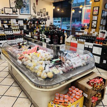 THE ITALIAN STORE - LYON VILLAGE - Updated April 2026 - 413 Photos ...