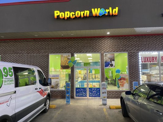 INDY POPCORN WORLD - Updated November 2024 - 11 Photos - 3755 E Raymond ...