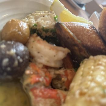 LEFT COAST SEAFOOD & MARKETPLACE - Updated July 2025 - 135 Photos & 142 ...