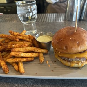 WYE HILL KITCHEN & BREWING - 419 Photos & 320 Reviews - 201 S Boylan ...