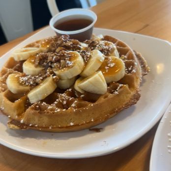 ATOMIC BISCUIT - Updated March 2025 - 44 Photos & 30 Reviews - 401 E ...