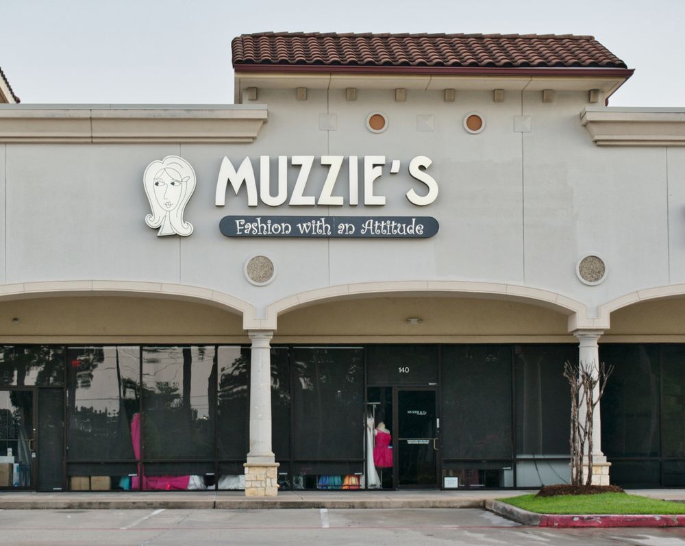 MUZZIE’S - Updated December 2025 - 28 Photos & 92 Reviews - 10300 ...