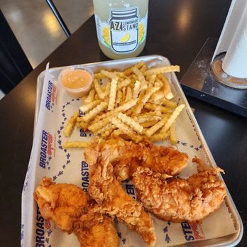 Photos of TWO SISTERS BROASTED CHICKEN AND RIBS - Updated August 2024 ...