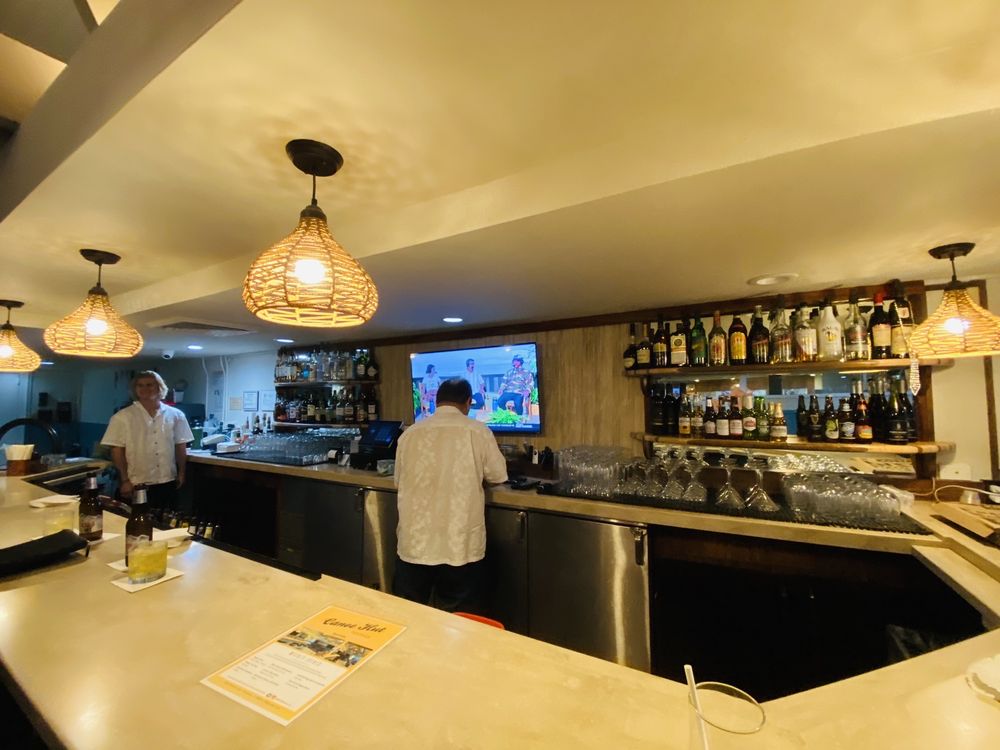 CANOE HUT - Updated December 2025 - 38 Photos & 19 Reviews - 2628 ...