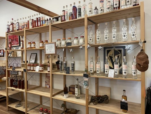 LAS VEGAS DISTILLERY - TEMP. CLOSED - Updated May 2024 - 255 Photos ...