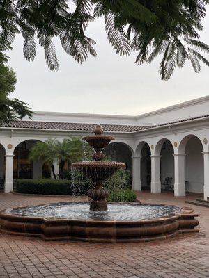 COLLIER COUNTY PUBLIC LIBRARY - Updated November 2025 - 72 Photos & 18 ...