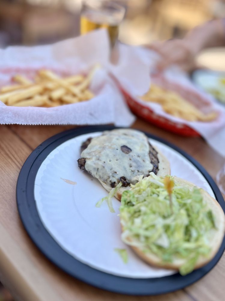 THE SHAMROCK PUB - Updated July 2025 - 297 Photos & 266 Reviews - 7715 ...