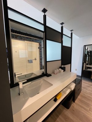 ALOFT COLUMBUS EASTON - Updated December 2025 - 109 Photos & 36 Reviews ...