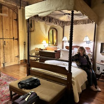 ANT STREET INN - Updated January 2026 - 71 Photos & 47 Reviews - 107 W ...