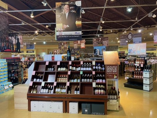 Colonial Wine And Spirits 39 Photos And 11 Reviews 3211 Southwestern Blvd Orchard Park New