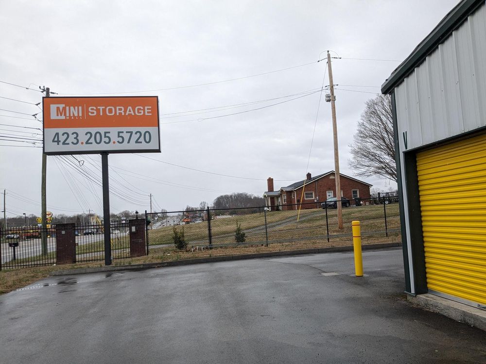 MINI MALL STORAGE - Updated July 2024 - 21 Photos - 6460 Bristol Hwy ...