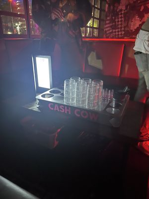 CASH COW - Updated December 2025 - 14 Photos - 402 N Good Latimer Expy ...